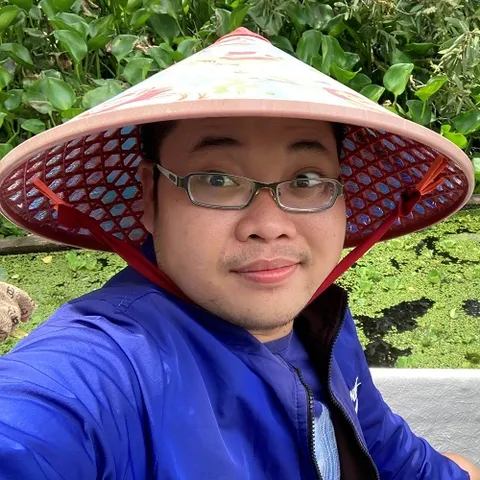 PSG đại hạ giá bán Donnarumma cho Man City