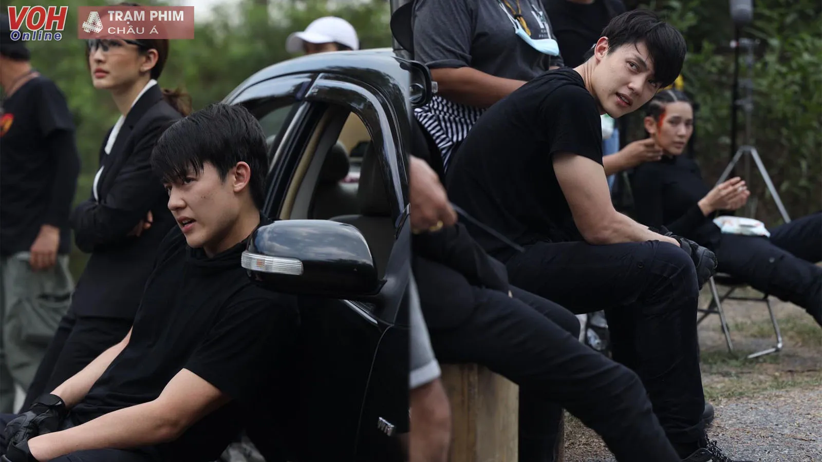 Hé lộ ảnh hậu trường Trò Chơi Săn Lùng Kẻ Ác của Mark Prin và Taew Natapohn