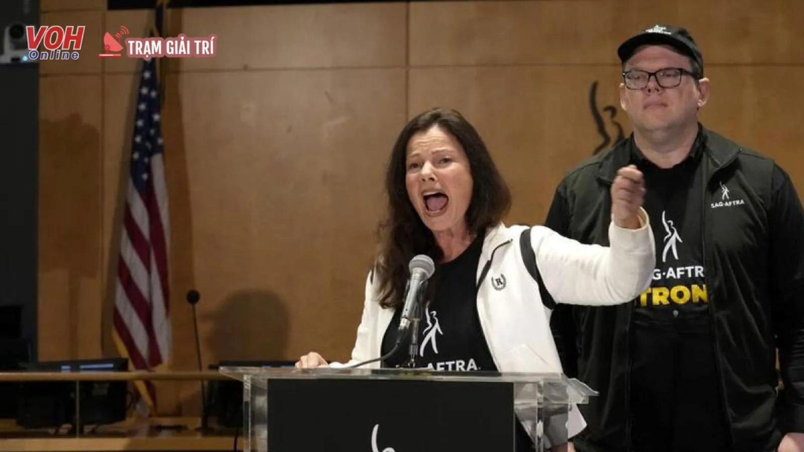 Đàm phán thất bại, diễn viên Hollywood cùng biên kịch đình công đòi ...