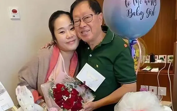 Cặp đôi chênh lệch 42 tuổi từng gây xôn xao tại Malaysia có tin vui