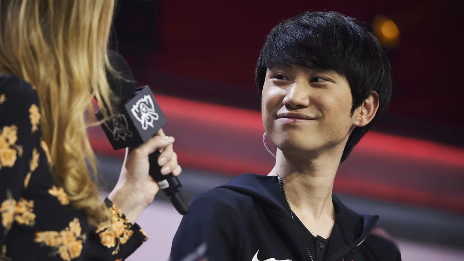 Doinb bất ngờ tiết lộ từng bị đồng đội lừa dối, chỉ thẳng nguyên nhân LNG mất suất dự CKTG 2022